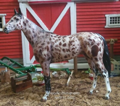 Breyer * Winx * 1828 Standing Thoroughbred Emerson Traditional Model ...