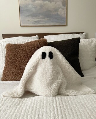NEW Pottery Barn Gus the Ghost Sphere Pillow. White Sherpa 🎃 | eBay