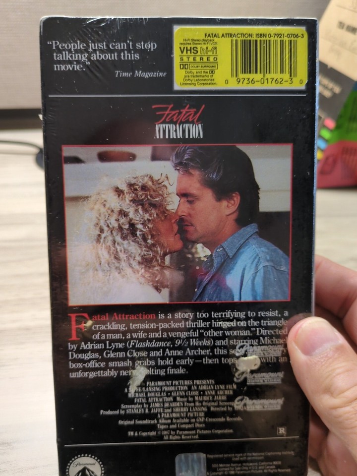 Fatal Attraction VHS SEALED Watermarks Paramount Michael Douglas Glenn ...