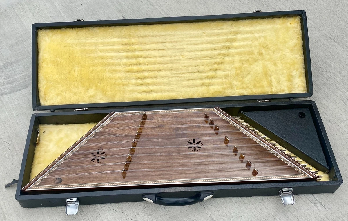 Iranian Santoor