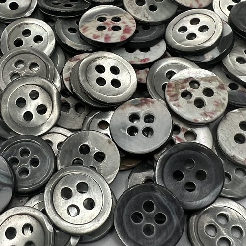 Smoke Trocas Shell Shirting Button w/Classic Rim White/Red Back 13mm-1/ ...