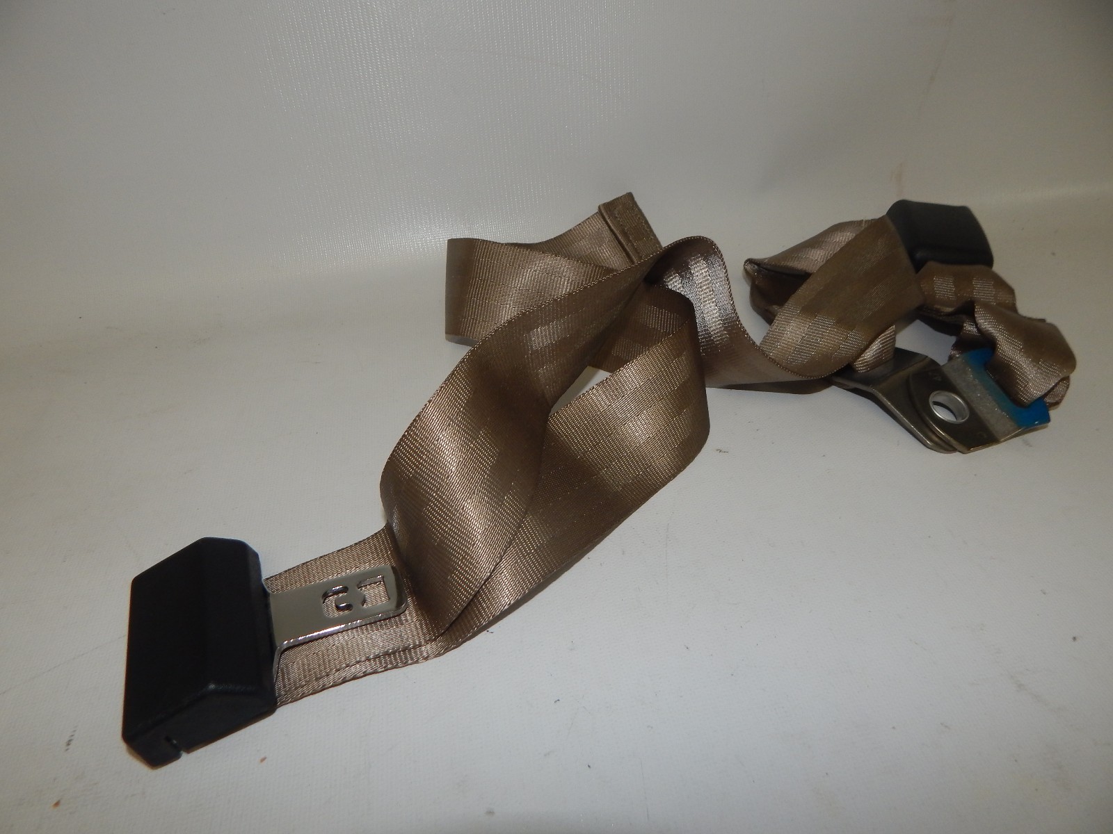 New OEM 1999-2002 Ford Expedition Front Seatbelt Seat Belt Buckle ...