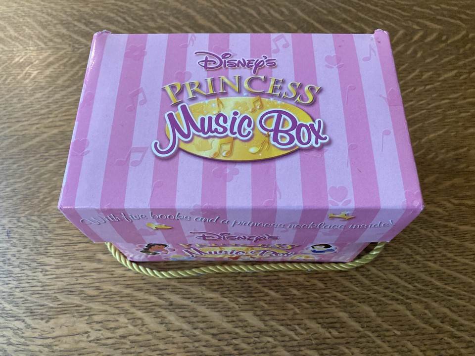 DISNEY'S PRINCESS Music Box With Five Books (no sound, necklace not ...