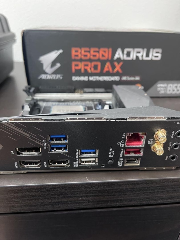 Gigabyte B550I Aorus Pro Ax Mini-Itx Gaming Motherboard Wifi Bluetooth ...