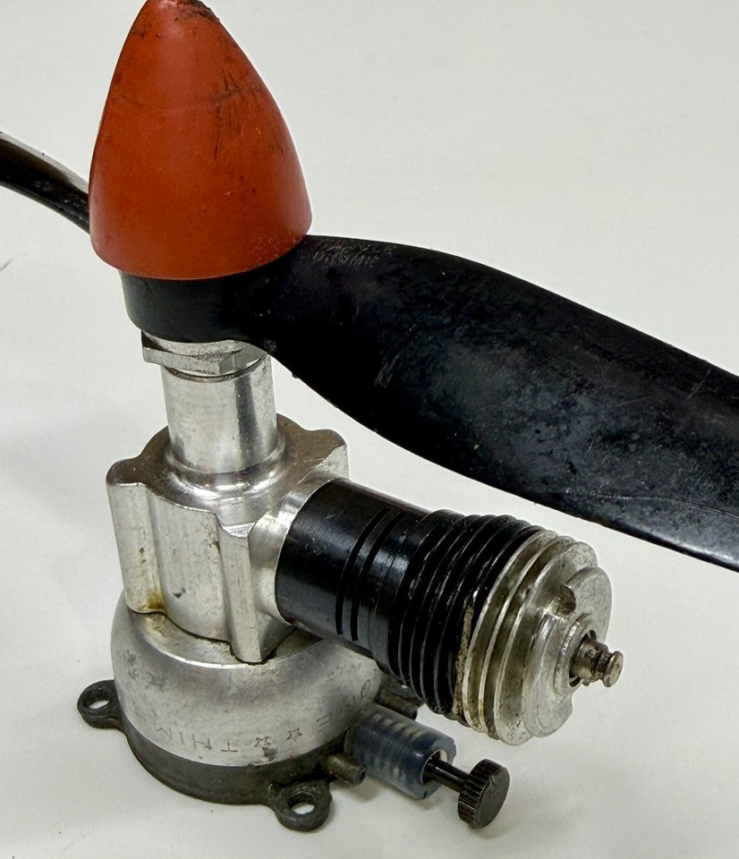 Vintage Cox 049 model airplane engine w/ Fuel Tank, Spinner, Propeller ...