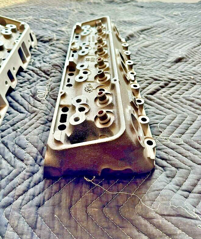 Chevrolet SBC 68 69 Corvette OEM 327 350 Camel Hump 291 Cylinder Heads ...