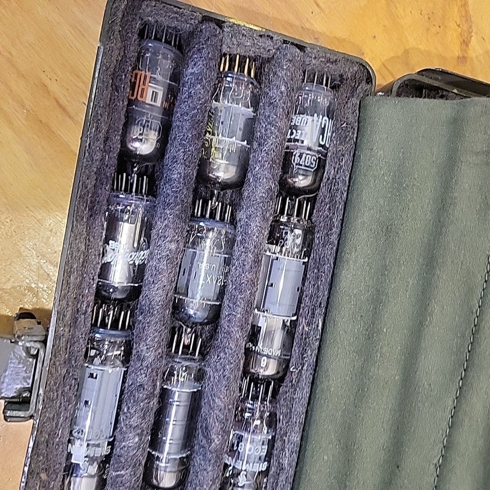 Signal Corps Case CY-1451/GRC-19 w/ Spare Tubes, , Etc. US Army | eBay