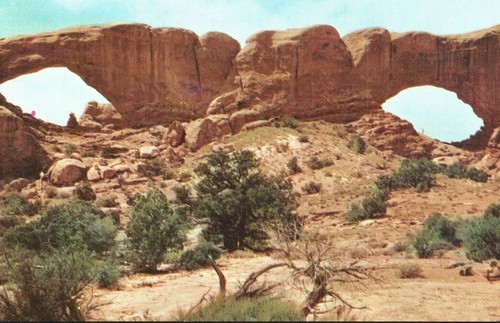 the SPECTACLES Arches National Monument Utah UT Postcard K-5505 | eBay