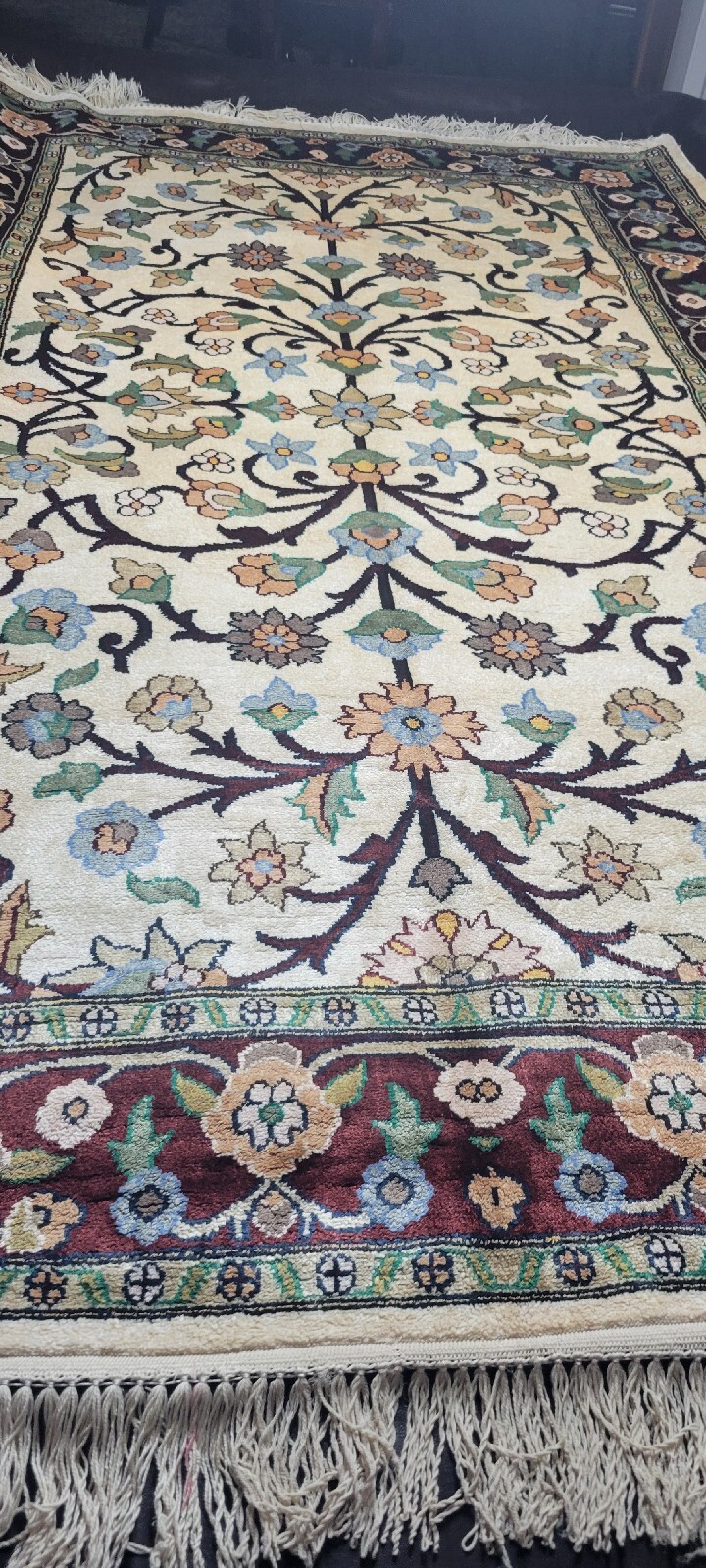 4ft X6ft silk beautiful rug hand knotted Middle Eastern, made by ...