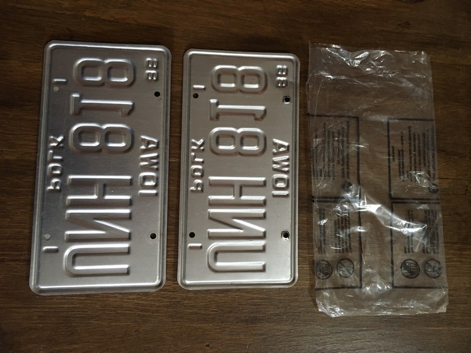 Vintage 1986 Iowa License Plate Pair UNH 818 White on Blue Polk County ...