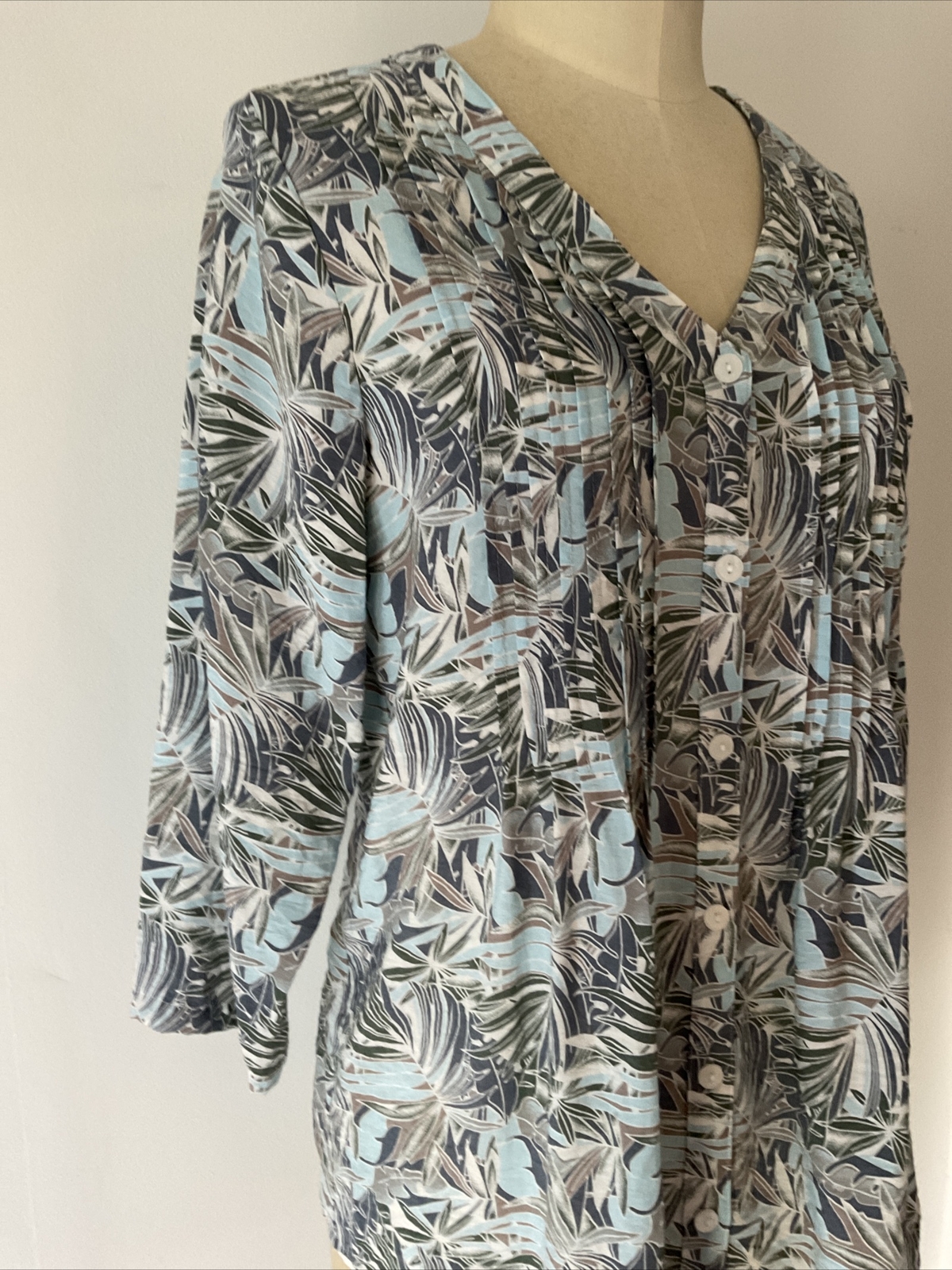 Callan Design Tunic Blouse Leaf Print Pleated Front 3/4 Sleeve Size 12 ...