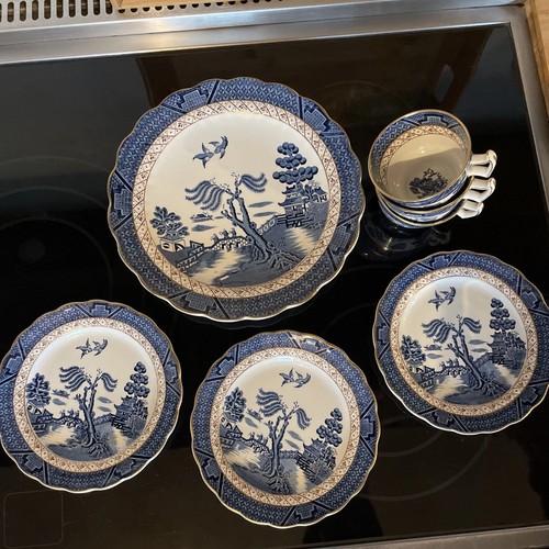 3 Booths Real Old Willow A8025 Gilded Wavy Edge Teacups, sandwich ...