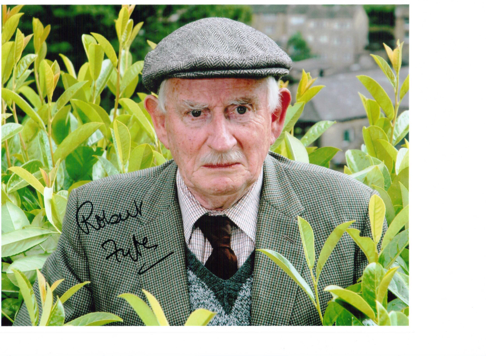 Robert Fyfe Last Of The Summer Wine Genuine signed autograph - UACC ...