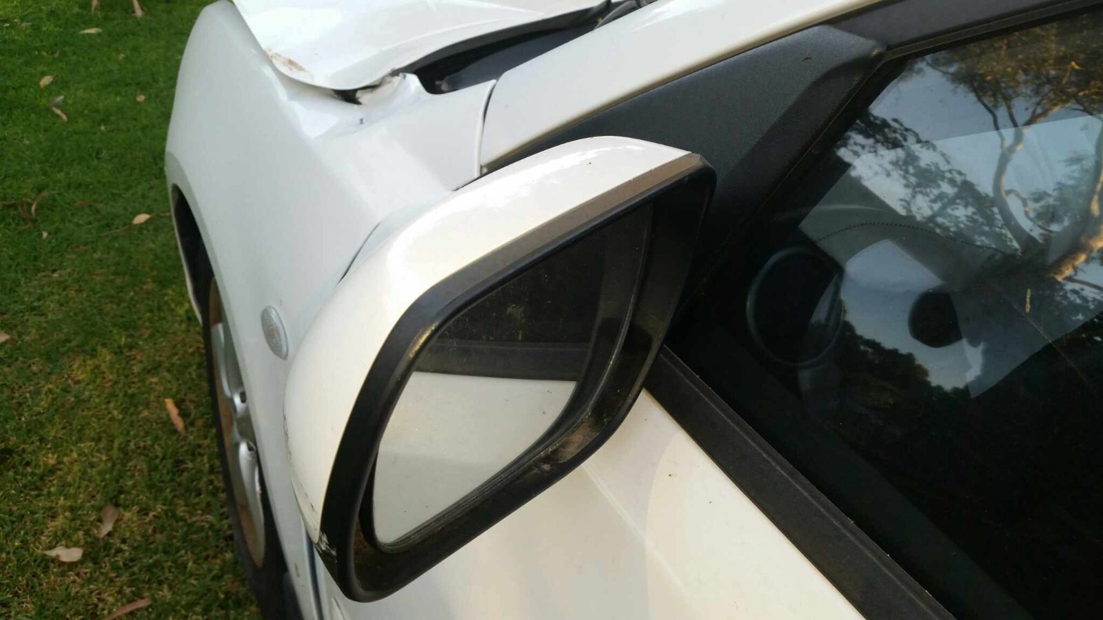 11/2003 to 03/2009 Mazda BK Mazda3 - Side mirror Left (white) | eBay ...