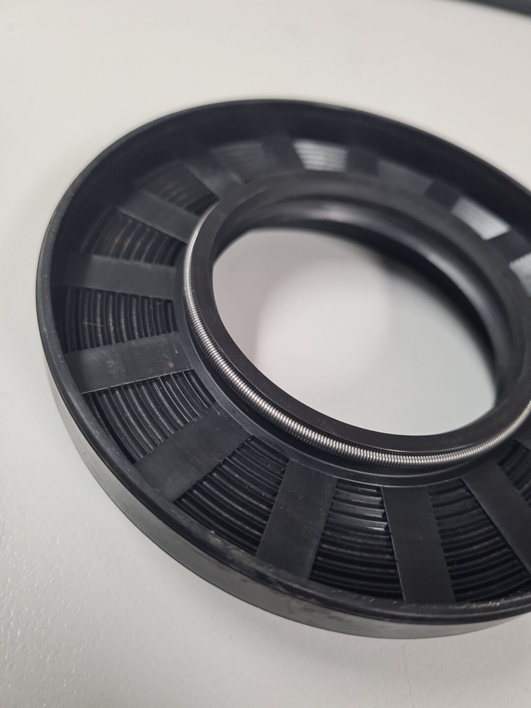 SEAL 60x114x12.5-29 AE7704E P0263 M2064 OIL SEAL | eBay Australia