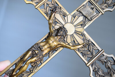 Crucifixes & Crosses - French Crucifixes