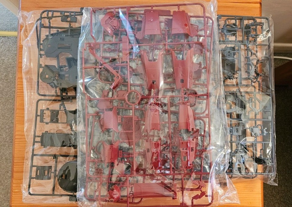 Leien Model ZG-001 MS-06R Psycho Zaku. MG. 1/100 scale Model Kit ...