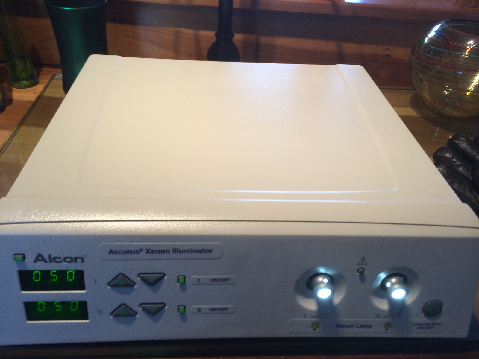 ALCON ACCURUS XENON Hi Brightness ILLUMINATOR / WARRANTY options | eBay