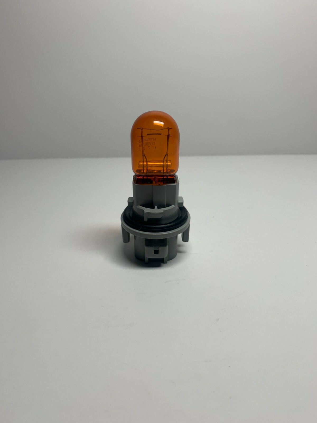 Nissan OEM Headlight Turn Signal Bulb Socket 262439B91A 93872237 26243 ...