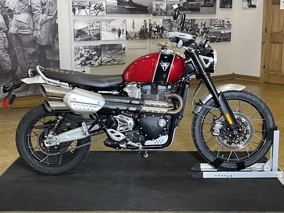 2023 Triumph Scrambler 900 Chrome Edition | eBay