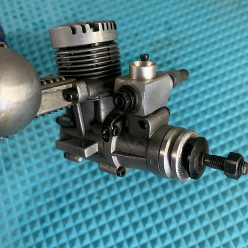 Lot Of 2 Small Footprint Glow Engines O.S. Max 46 LA And Magnum Pro 45 ...