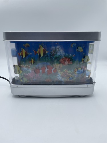 Vintage Living Aquarium Rotating Motion Night Light Moving Ocean Lamp ...