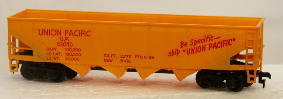 Union Pacific - UP62040 - Be Specific, Ship Union Pacific - HO Scale ...