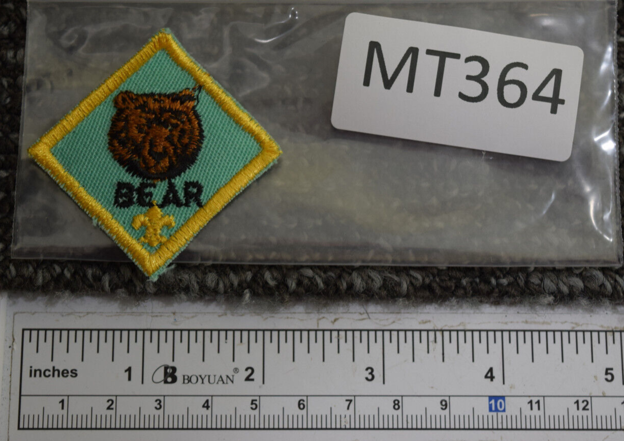 Cub Scout BSA Bear Rank Embroidered Patch Green Yellow MT364 | eBay