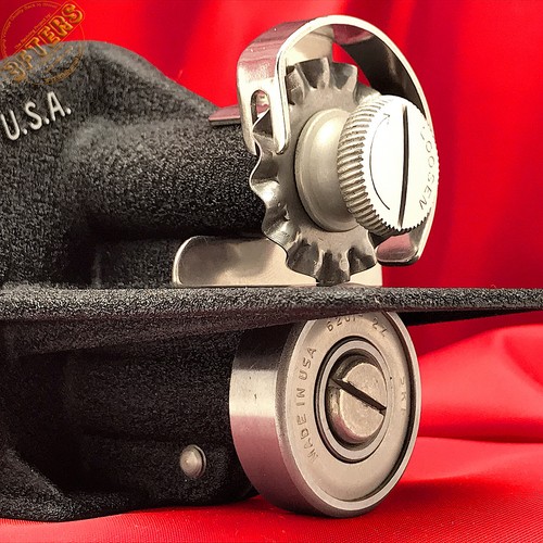 Vtg SINGER Pinking Attachment Godzilla Pinker Featherweight 221 222 201 ...