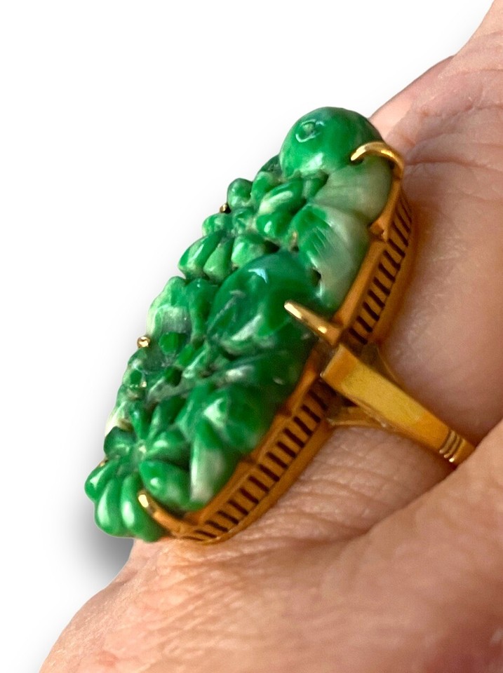 Vintage 18k Yellow Gold Large Oval Carved Jade Flower Ring Size 5.25 ...