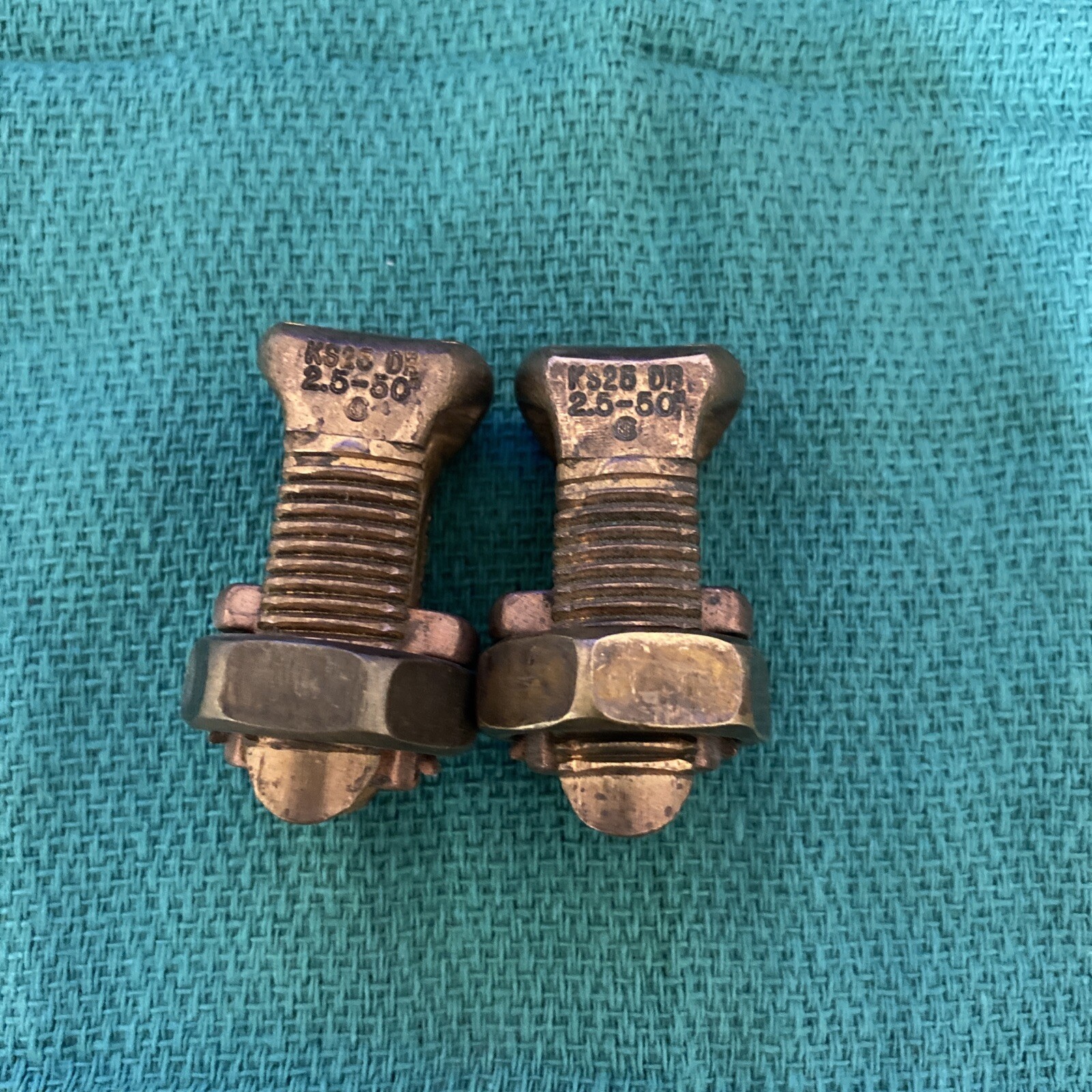 LOT OF 2 NEW Burndy KS25, Mechanical Split Bolt Connector | eBay