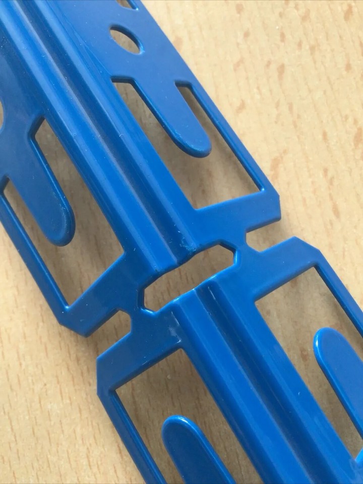 4 x Metal Joiners for BigDug Shelving. Clips Braces for Upright Racking ...