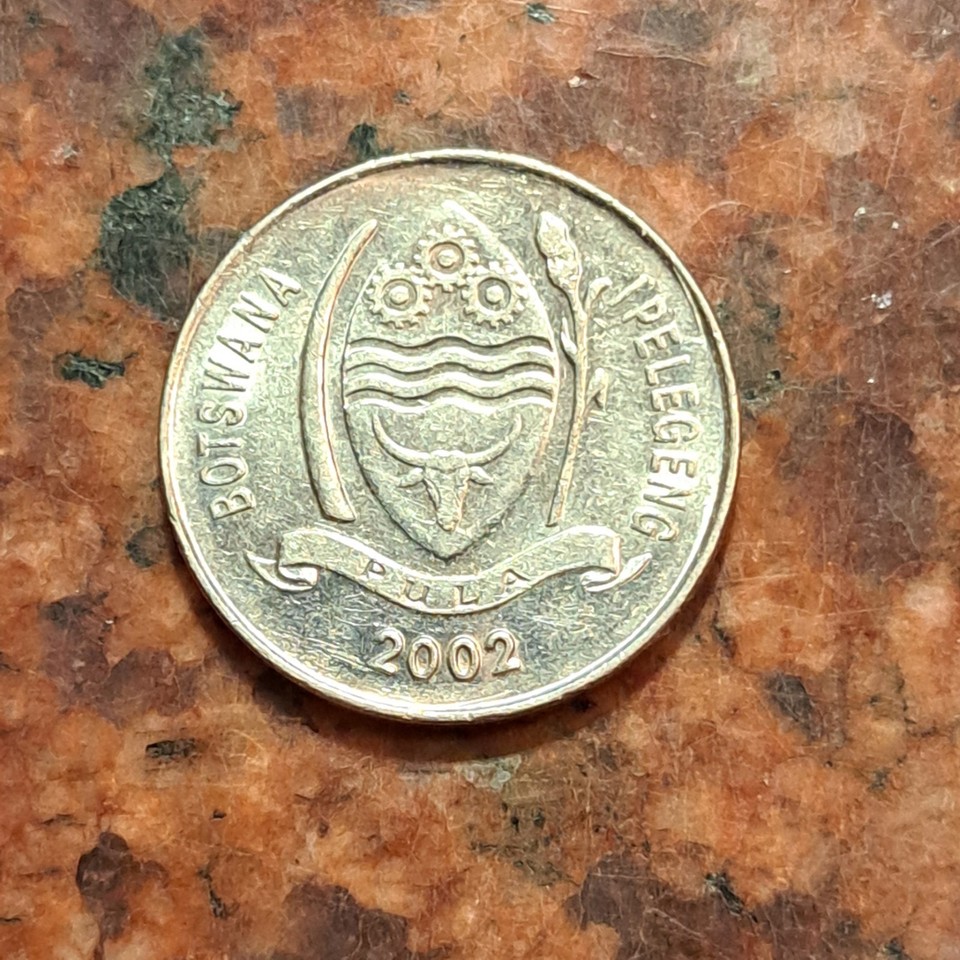 2002 BOTSWANA 10 THEBE COIN - #B6464 | eBay