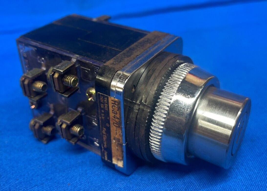 FUJI ELECTRIC COMMAND SWITCH RCa470 250V 10A 600V 2A ** LOT OF 2 ** | eBay
