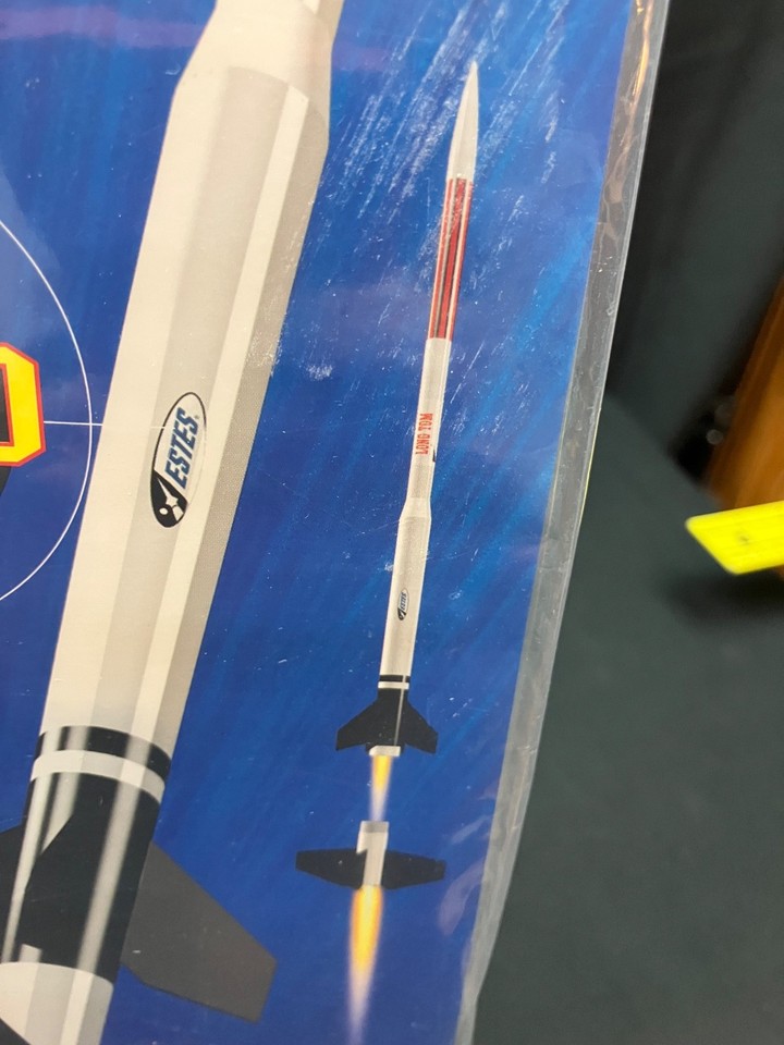 Estes Long Tom #3016 Classic Series 2-Stage Flying Model Rocket Kit ...