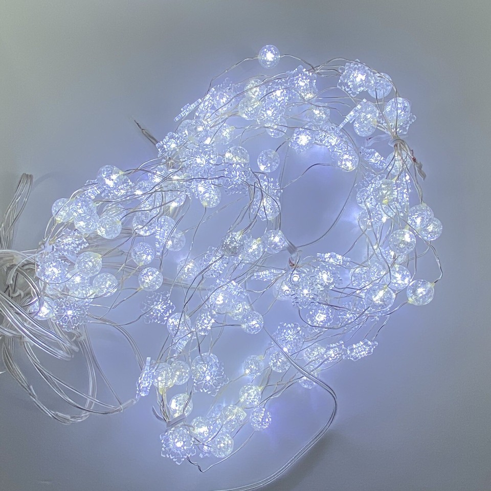 Pier 1 Snowflake LED Glimmer Strings 4ft X 5ft Light Curtain $99MSRP ...