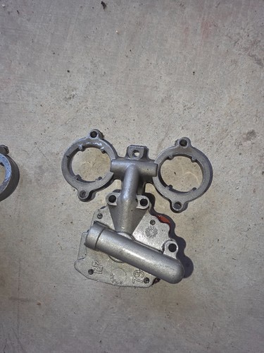 5.7L TBI Fuel Injector Pod & Regulator GMC Chevrolet 5.7L 5.0 350 ...