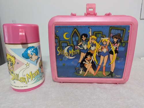 Vintage 1985 Sailor Moon Pink Plastic Lunch Box & Thermos - Used ...