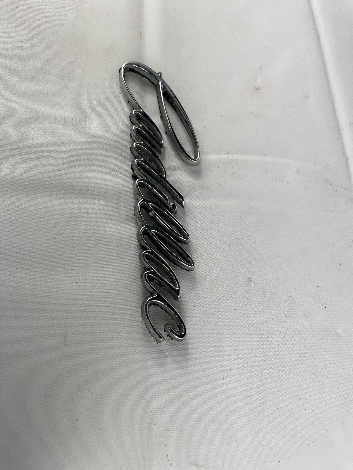 OEM 2007 Cadillac DTS Rear Trunk Emblem Letters Cursive | eBay