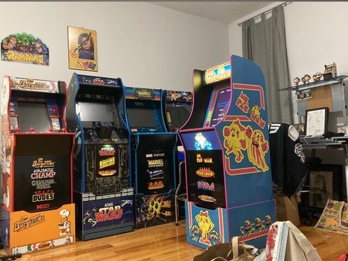 HSNArcade1Up Ms. Pac-Man Machine w/ light up J panel and light up ...