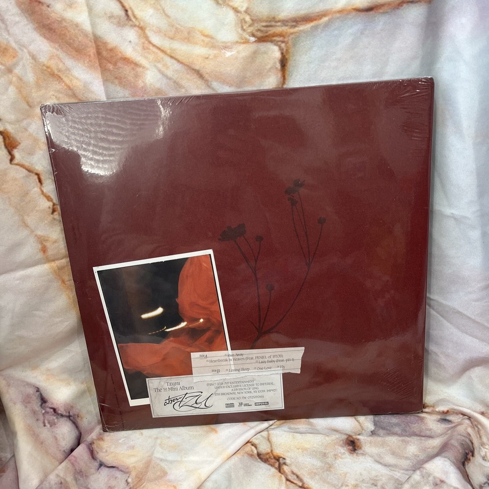 TZUYU of Twice AbouTzu Target Exclusive Galaxy Green Vinyl New sealed ...