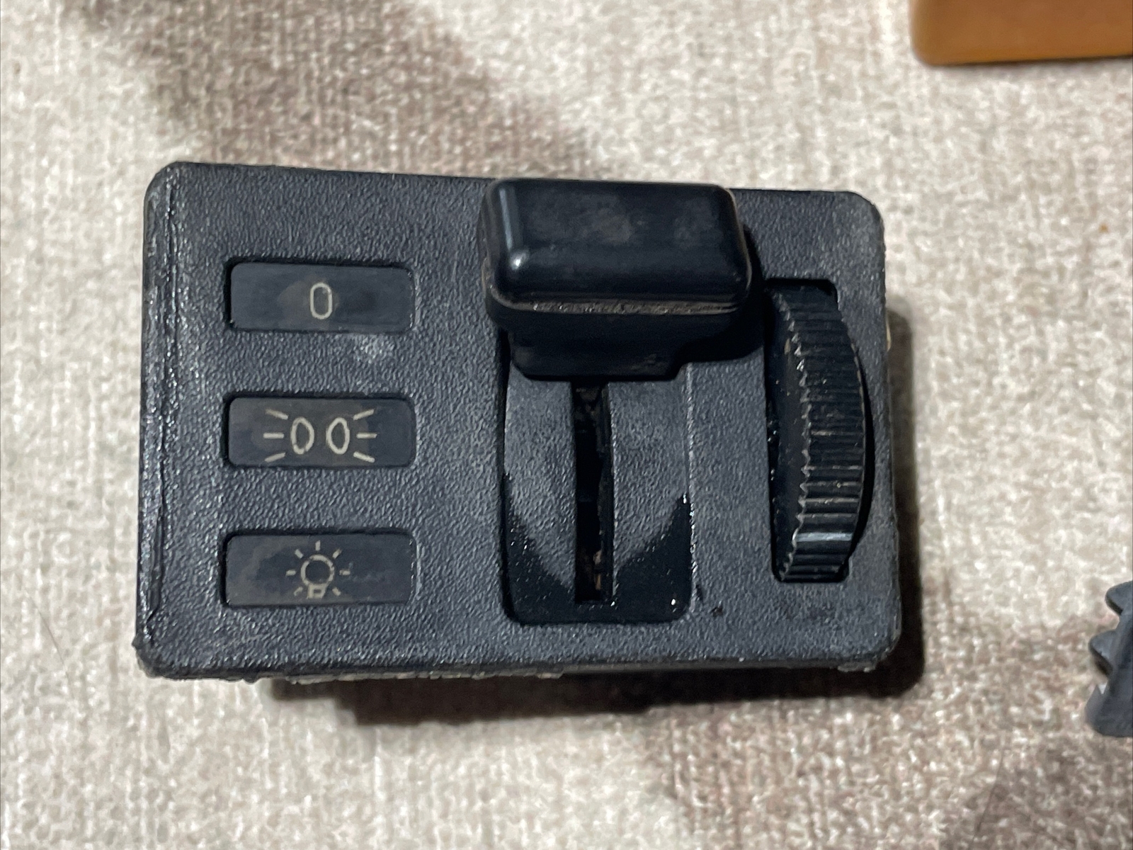 Lot of OE BMW E28 E30 Power Window Buttons Relays Trim Red Marker ...