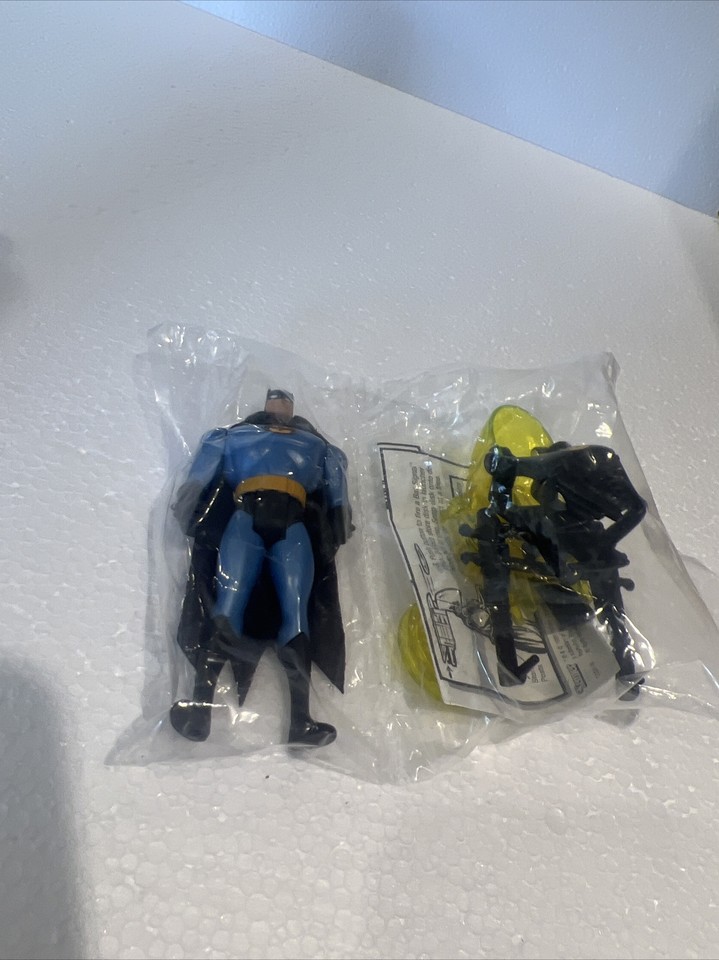 KENNER Vintage 1995 Batman Mail Away Animated Battle Helmet Action ...