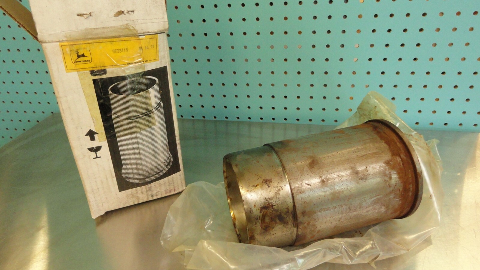 John Deere RE33115 Piston/cylinder Sleeve Liner Kit Re 33115 for sale ...