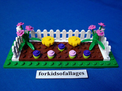 Lego White Picket Fence Green Plates Flowers Pink, Yellow+ Friends ...