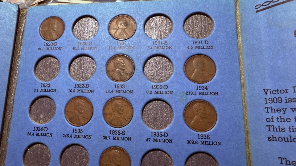 Whitman Lincoln Cent Album 1909–1940 w/ 43 Different Wheat Cents ...