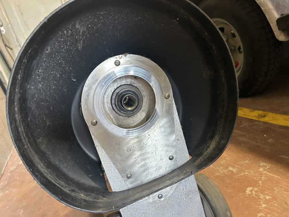 Rotovac 360i and cfx continuous flow extractor For grout and carpet ...