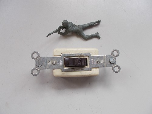 Circle F Light Switch 15A 120-277VAC *FREE SHIPPING* | eBay