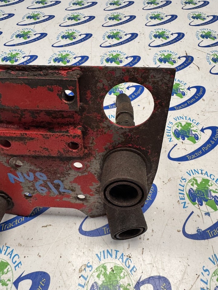 Massey Ferguson MF 500 Series Tractor Spool Valve Pipes Surround NV0612 ...