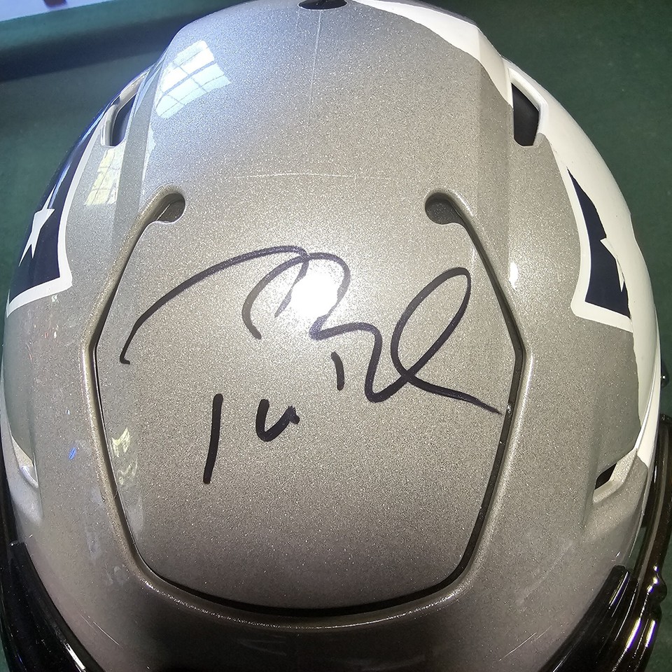 Tom Brady Signed Patriots Custom TB12 Speedflex Helmet W/ Visor ...